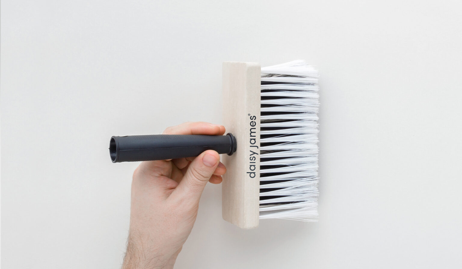 The Herald - Bird pattern wallpaper | daisy james